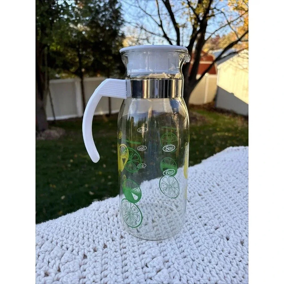 Pyrex | Dining | Vintage Lemonade Glass Pitcher Carafe Lemon Lime With ...
